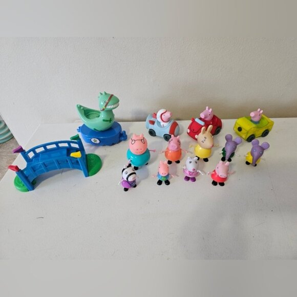 Peppa Pig | Toys | Peppa Pig Figures Set Of 5 | Poshmark